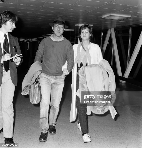 1,573 Dustin Hoffman Wife Stock Photos, High-Res Pictures, and Images ... 1,573 Dustin Hoffman Wife Stock Photos, High-Res Pictures, and Images ...
