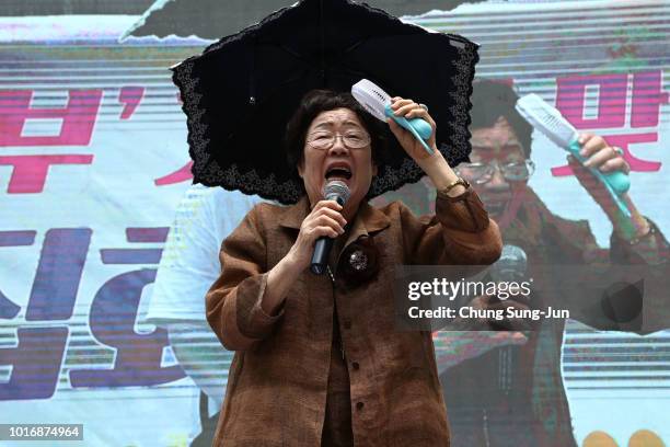 Comfort Woman Photos And Premium High Res Pictures Getty Images