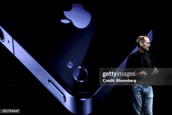 Steve Jobs Chief Executive Officer Of Apple Inc Unveils The Iphone