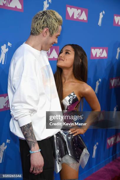Pete Davison Photos and Premium High Res Pictures - Getty Images Pete Davison Photos and Premium High Res Pictures - Getty Images