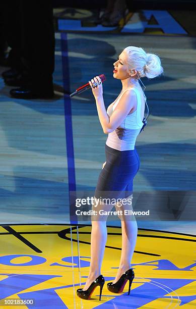 Christina Aguilera Performs At The Staples Center In Los Angeles Photos