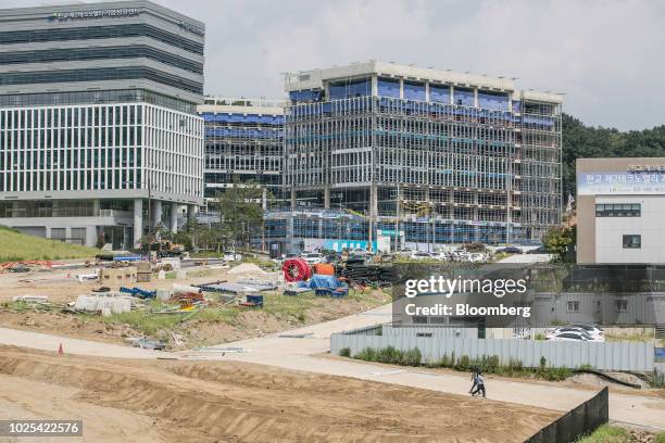 Pangyo Seongnam Photos and Premium High Res Pictures - Getty Images Pangyo Seongnam Photos and Premium High Res Pictures - Getty Images