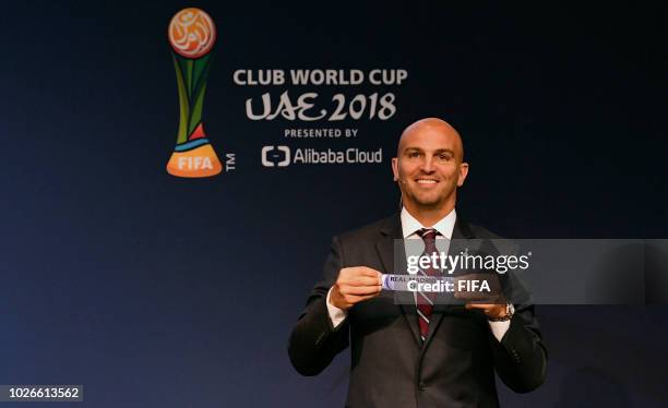 Cambiasso Photos Photos And Premium High Res Pictures Getty Images
