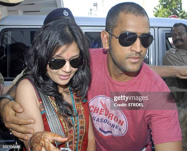 86 Sakshi Singh Dhoni Photos And High Res Pictures Getty Images