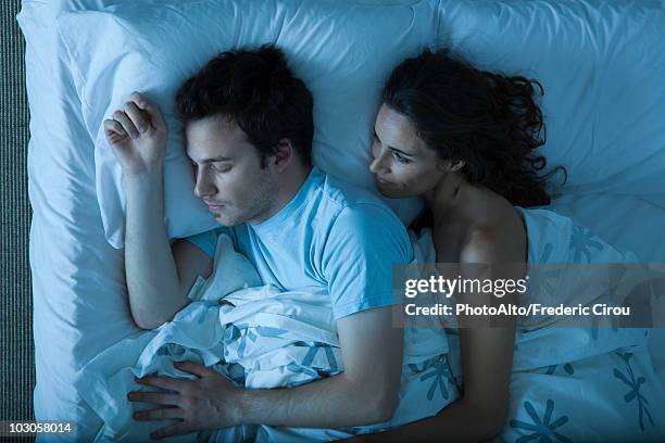 Spooning In Bed Stock Fotos Und Bilder Getty Images