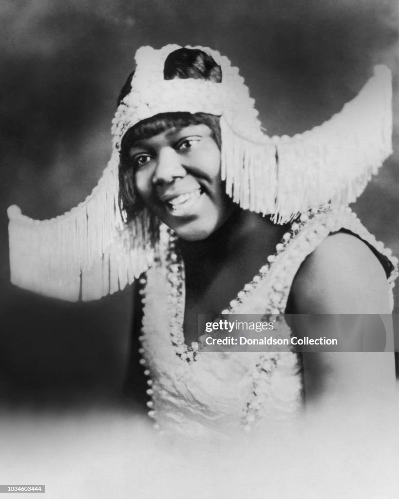 Empress Of The Blues Bessie Smith Poses For A Portrait Circa 1925 In News Photo Getty Images