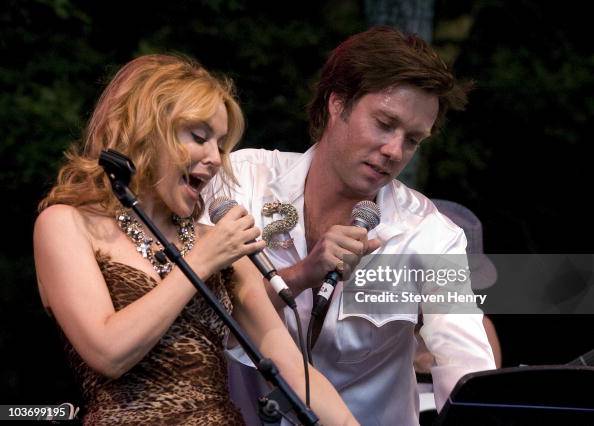 Singers Kylie Minogue And Rufus Wainwright Perform At The Watermill News Photo Getty Images