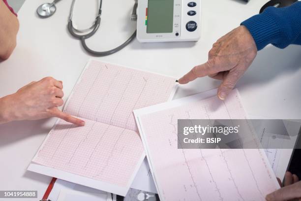 64 Normal Ecg Results Stock Photos, High-Res Pictures, and Images ... 64 Normal Ecg Results Stock Photos, High-Res Pictures, and Images ...