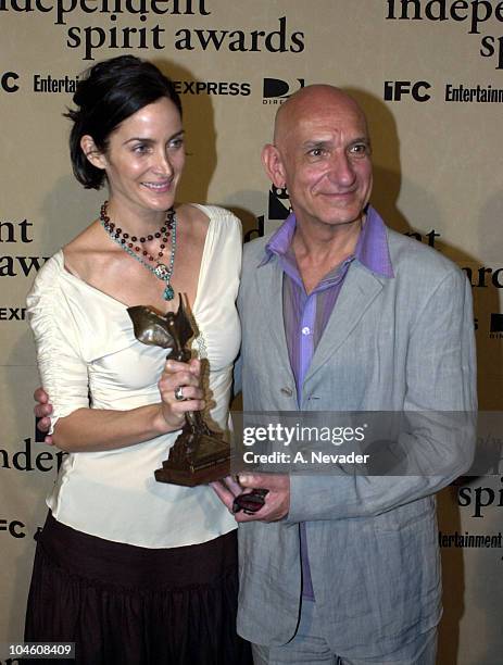 Carrie Anne Moss 2002 Photos And Premium High Res Pictures Getty Images