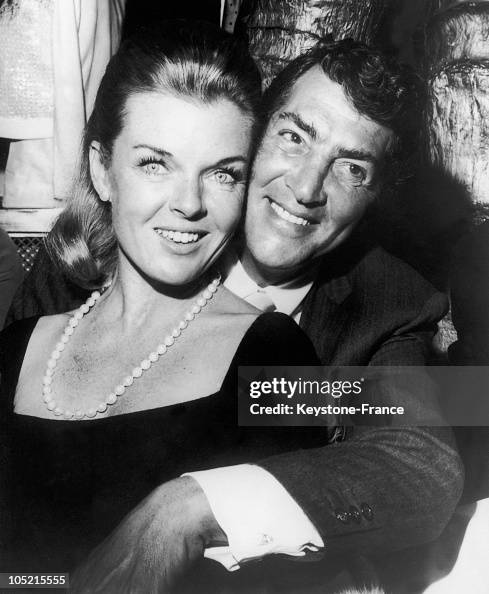The American Actor Dean Martin And His Wife Jeannie In Hollywood On News Photo Getty Images