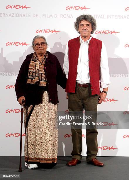 Mahasweta Devi Photos and Premium High Res Pictures - Getty Images Mahasweta Devi Photos and Premium High Res Pictures - Getty Images