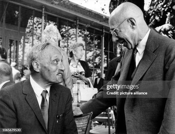 Franck Hertz Experiment Photos and Premium High Res Pictures - Getty Images Franck Hertz Experiment Photos and Premium High Res Pictures - Getty Images