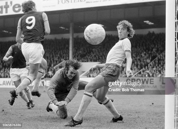 100 Jimmy Rimmer Photos And High Res Pictures Getty Images