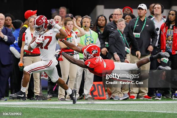 Jaylen Waddle Of The Alabama Crimson Tide Runs On His Way To Scoring News Photo Getty Images