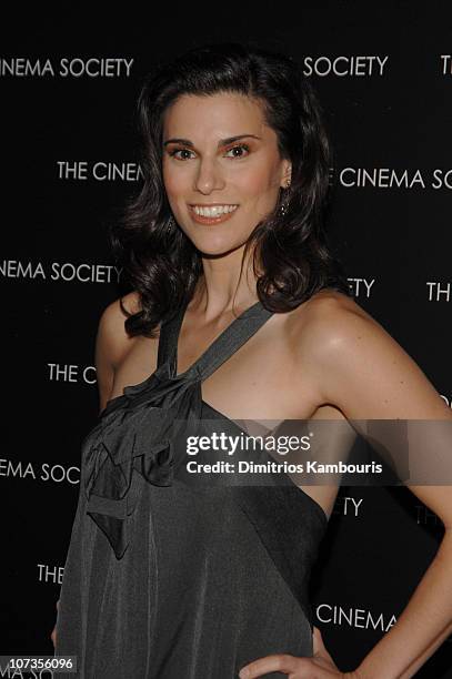 Milena Govich Law Photos And Premium High Res Pictures Getty Images