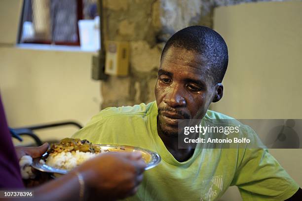2010 Haitian Cholera Outbreak Photos and Premium High Res Pictures ... 2010 Haitian Cholera Outbreak Photos and Premium High Res Pictures ...