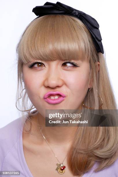 Ugly Bangs Fotografías E Imágenes De Stock Getty Images
