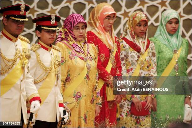 Majesty Sultan Haji Hassanal Bolkiah Photos And Premium High Res