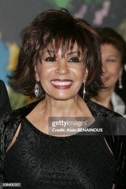 Shirley Veronica Bassey Photos And Premium High Res Pictures Getty Images