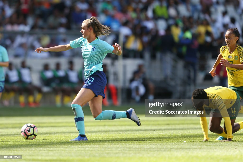 Jill Roord Of Holland Women Noko Matlou Of South Africa Women News