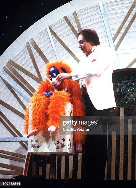 1 575 Keith Harris Photos And High Res Pictures Getty Images
