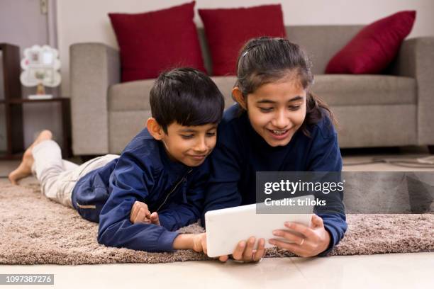 Sisters Sharing Room Photos And Premium High Res Pictures Getty Images