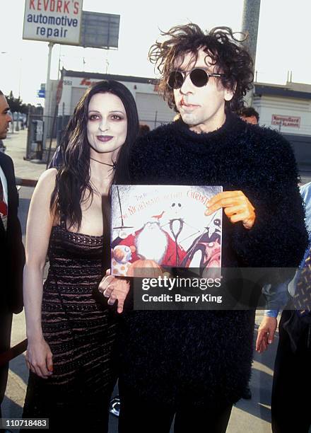 484 Tim Burton Lisa Marie Photos And High Res Pictures Getty Images