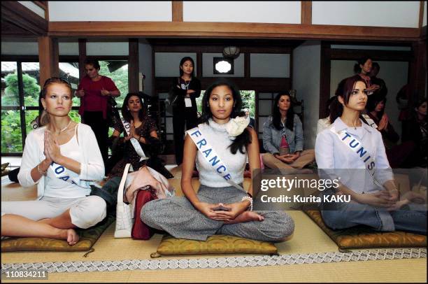 39 International Beauty Pageant 2001 Photos And High Res Pictures Getty