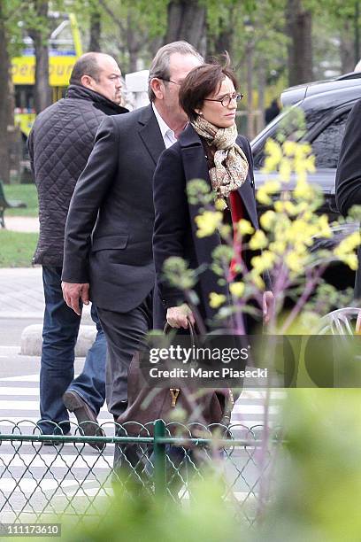Tommy Lee Jones And Kristin Scott Thomas Sighting In Paris March 30 ... Tommy Lee Jones And Kristin Scott Thomas Sighting In Paris March 30 ...