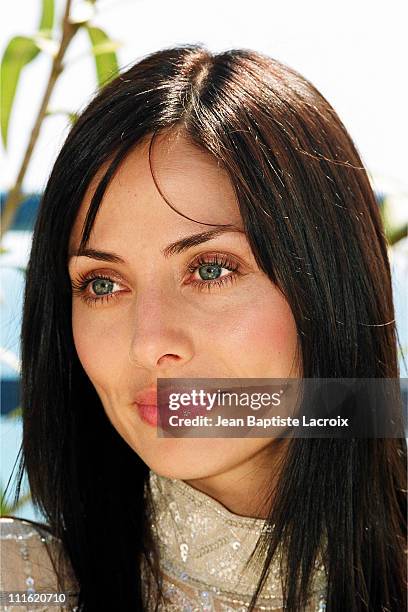165 Natalie Imbruglia 2002 Photos And High Res Pictures Getty Images