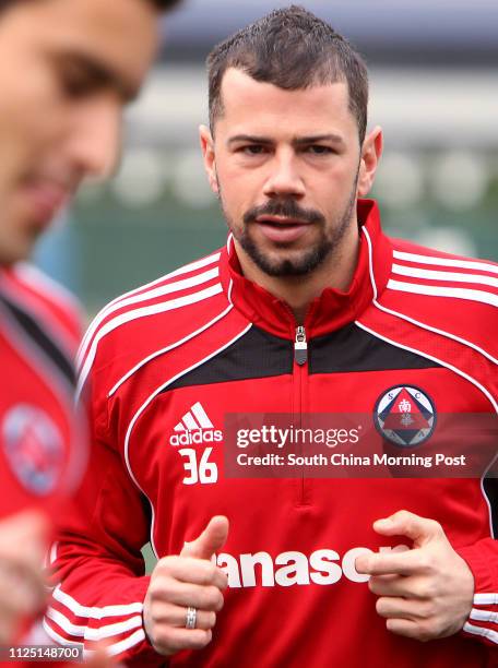 Mateja Kezman Signs For Atletico Madrid Photos et images de collection ... Mateja Kezman Signs For Atletico Madrid Photos et images de collection ...