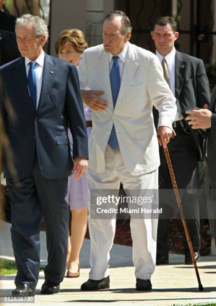 George Herbert Walker Jr Photos and Premium High Res Pictures - Getty ... George Herbert Walker Jr Photos and Premium High Res Pictures - Getty ...