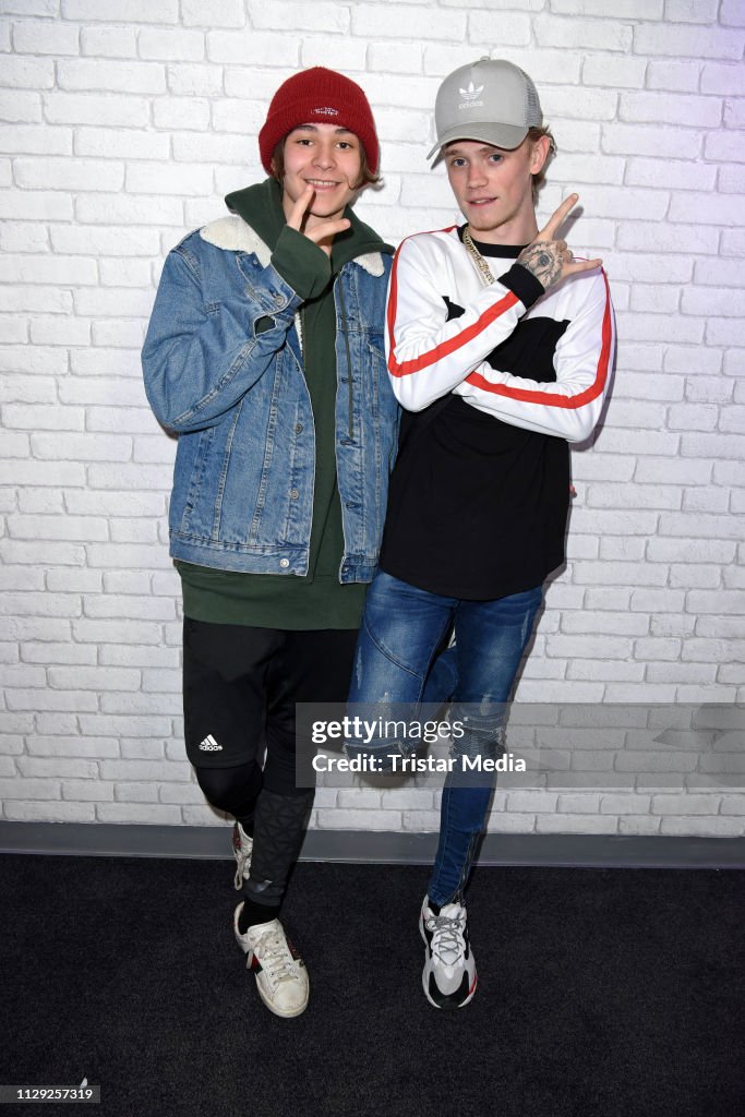 Leondre Devries And Charlie Lenehan Of The Uk Duo Bars And Melody News Photo Getty Images