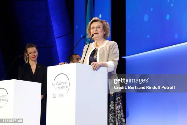 Ingrid Daubechies Photos and Premium High Res Pictures - Getty Images Ingrid Daubechies Photos and Premium High Res Pictures - Getty Images