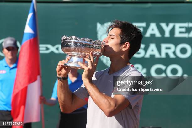 Us Mens Clay Court Championship Photos And Premium High Res Pictures
