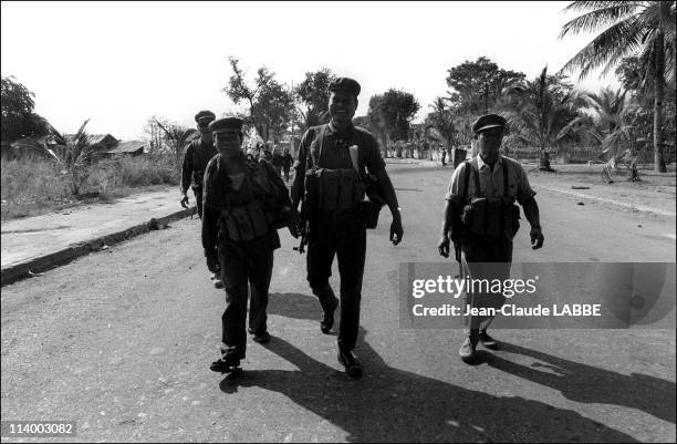 Army Recruit Photos And Premium High Res Pictures Getty Images