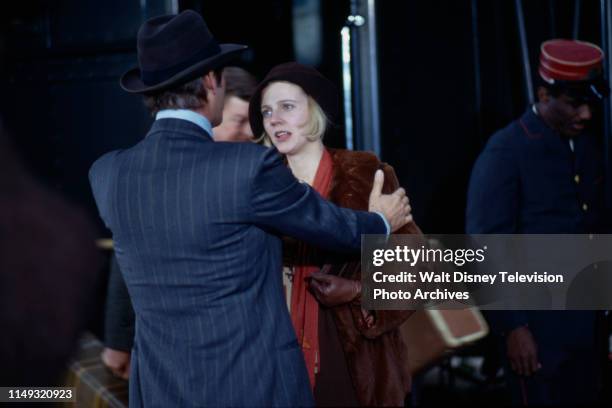 33 Blythe Danner 1974 Photos And High Res Pictures Getty Images