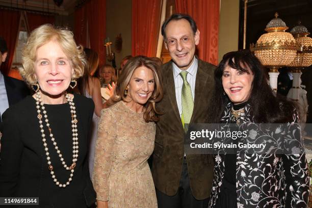 Suzi Cordish Photos and Premium High Res Pictures - Getty Images Suzi Cordish Photos and Premium High Res Pictures - Getty Images