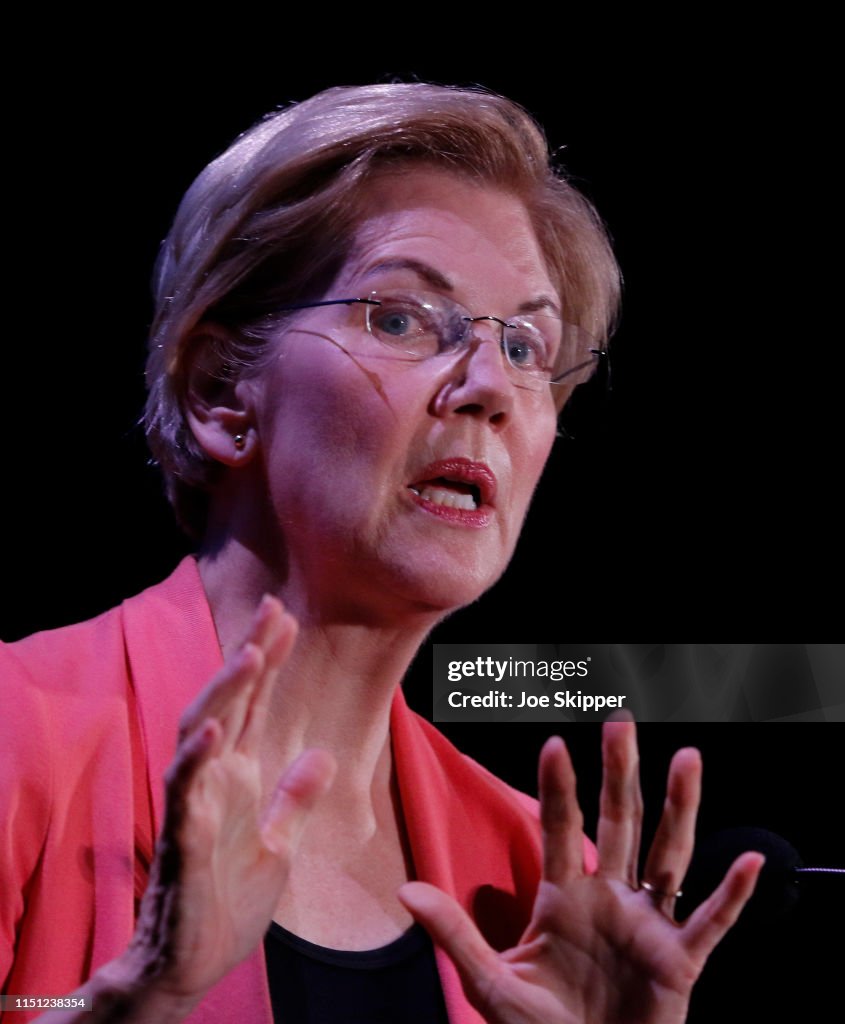Democratic U S Presidential Candidate Sen Elizabeth Warren Speaks