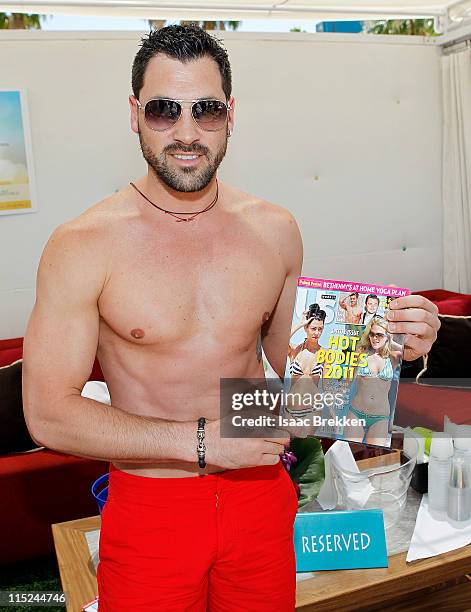 Us Weekly Hot Bodies Photos And Premium High Res Pictures Getty Images