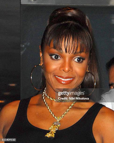 56 Photos Et Images Haute Résolution De Janet Jackson Photocall Getty