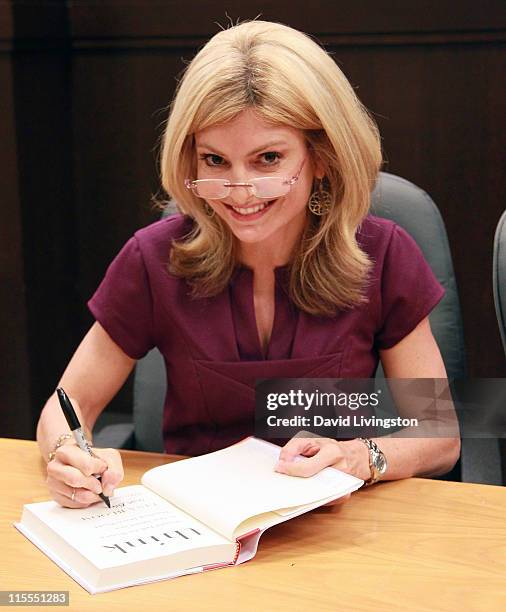 58 Lisa Bloom Gloria Allred Special Discussion And Book Signing For ... 58 Lisa Bloom Gloria Allred Special Discussion And Book Signing For ...