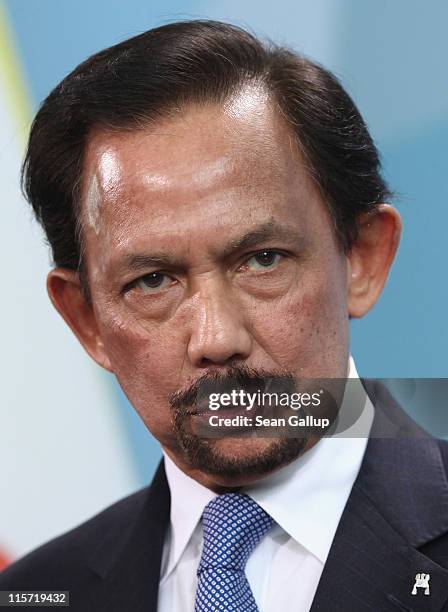 Brunei Sultan Hassanal Bolkiah Photos And Premium High Res Pictures Getty Images