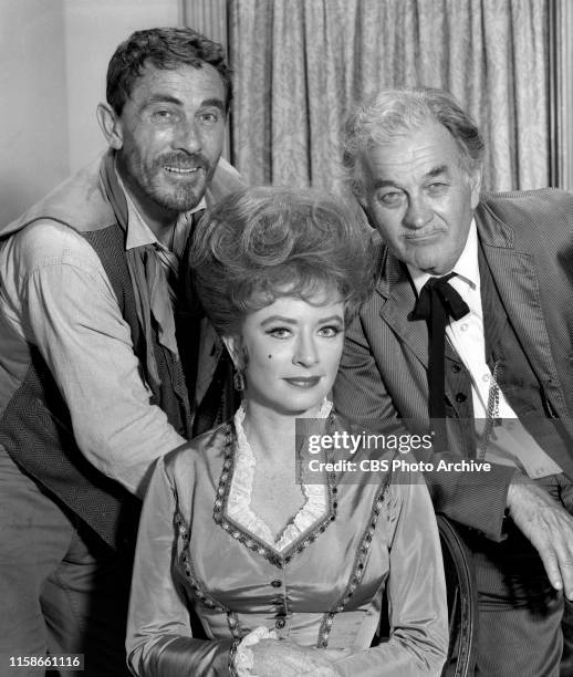 The Cast Of Gunsmoke Photos And Premium High Res Pictures Getty Images