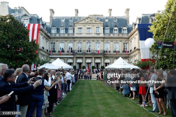 Us Embassy Paris Photos And Premium High Res Pictures Getty Images