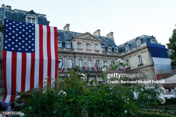 Us Embassy Paris Photos And Premium High Res Pictures Getty Images