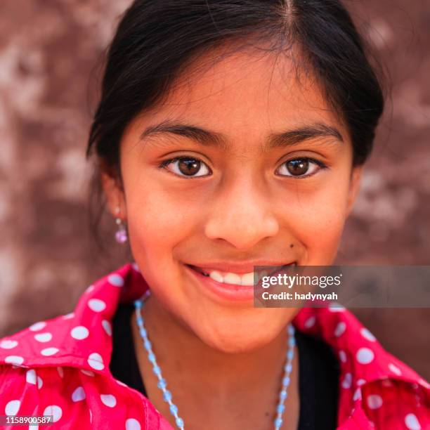 Peruvian Girls Fotografías E Imágenes De Stock Getty Images