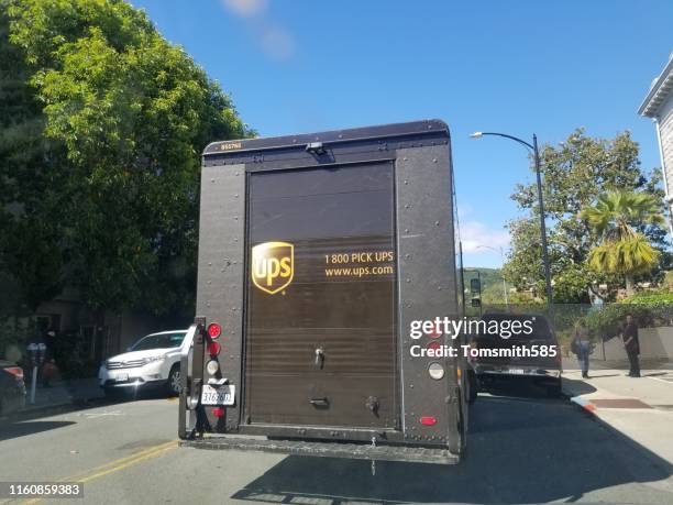 UPS expands its Happy Returns network to over 10K locations (UPS:NYSE ...