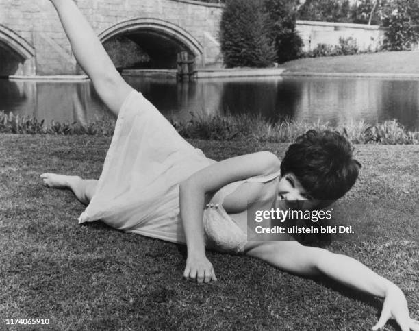 145 Maureen Arthur Photos And High Res Pictures Getty Images