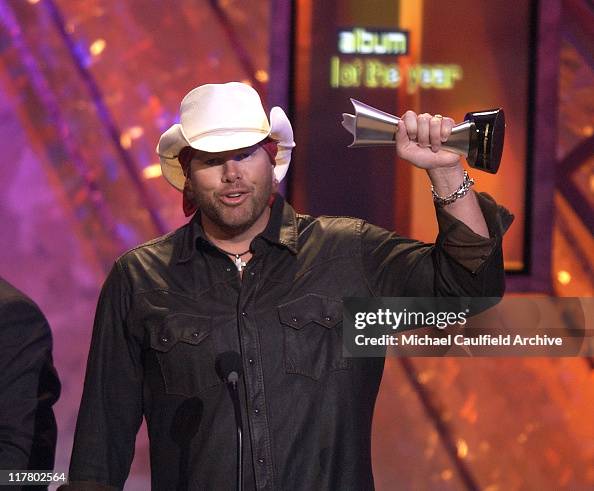Toby Keith Accepts His Award For Album Of The Year For Shock N